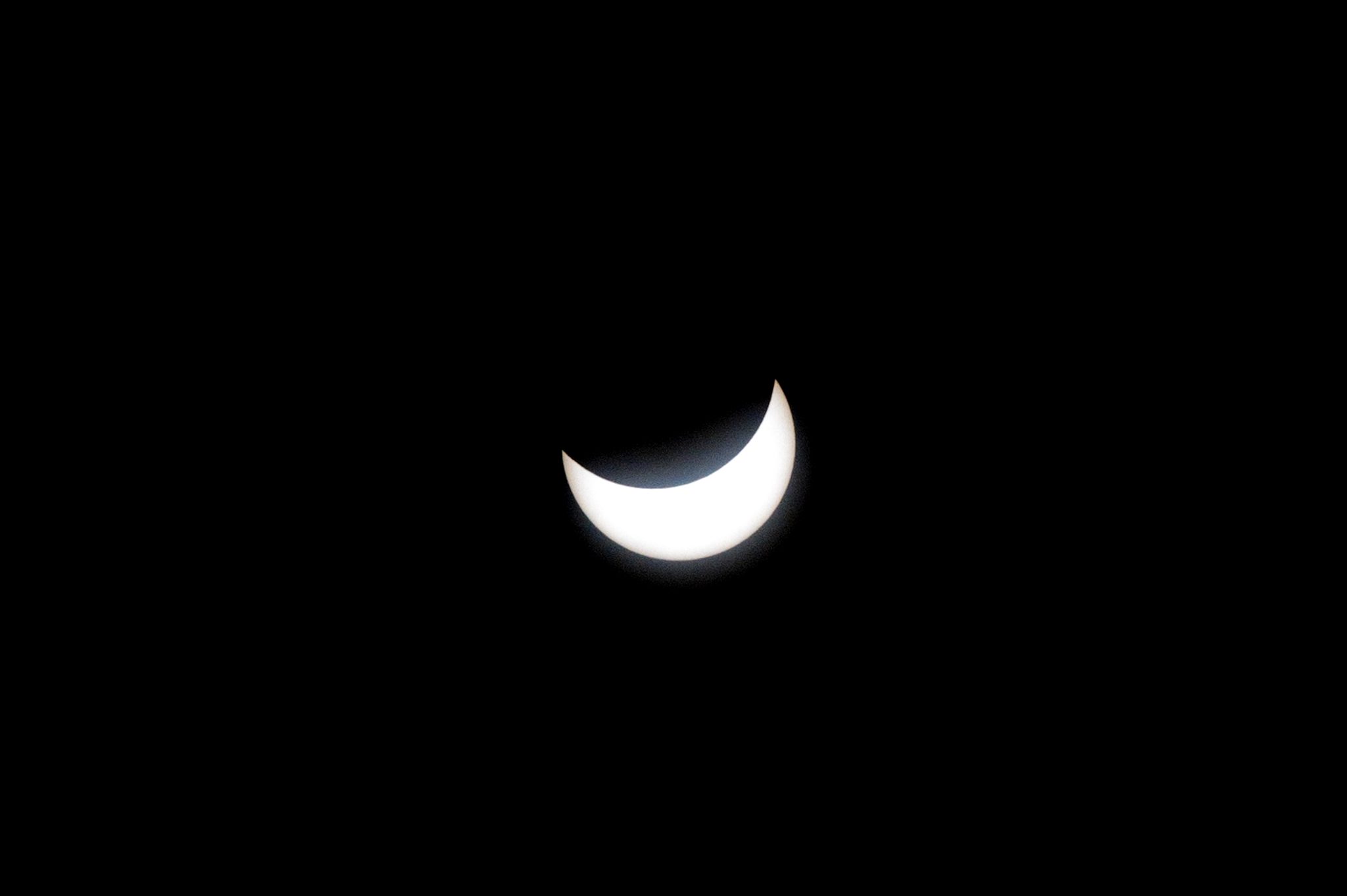 Capturing the Celestial Phenomenon: 2024 Solar Eclipse in Cleveland ...